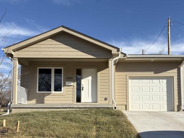 2005 N 40th St, Omaha, NE 68111