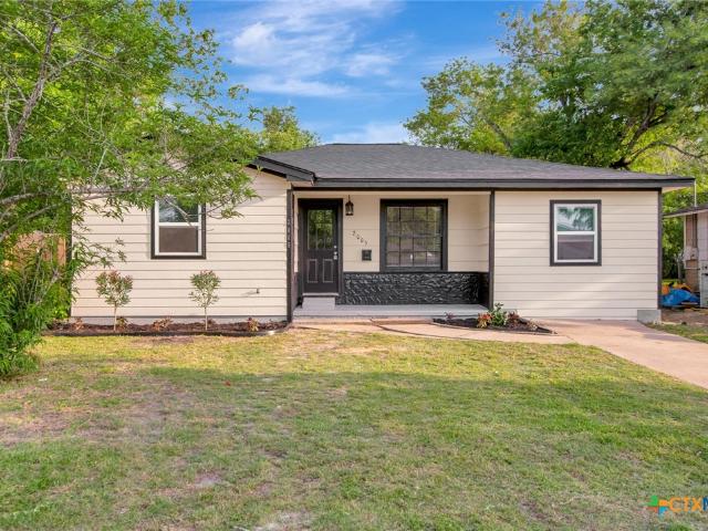 2005 Navidad St, Victoria, TX 77901 | MLS #612365 | Compass