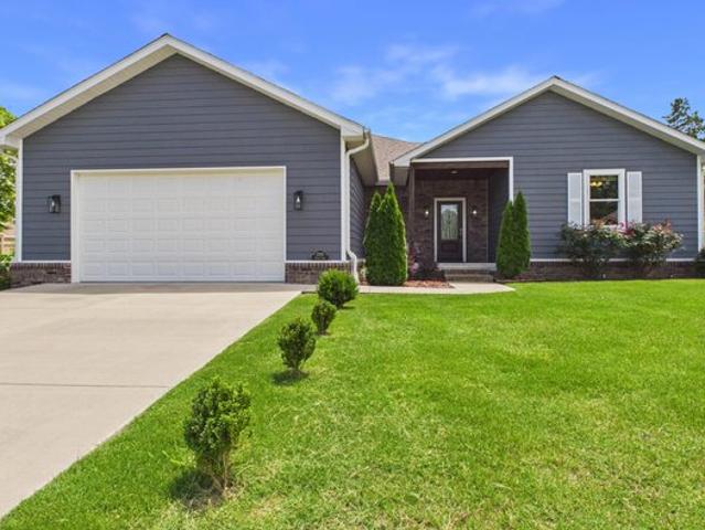 2005 Osage Ln, Mountain Home, AR 72653