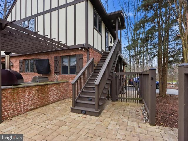 2005 A Huntwood Drive