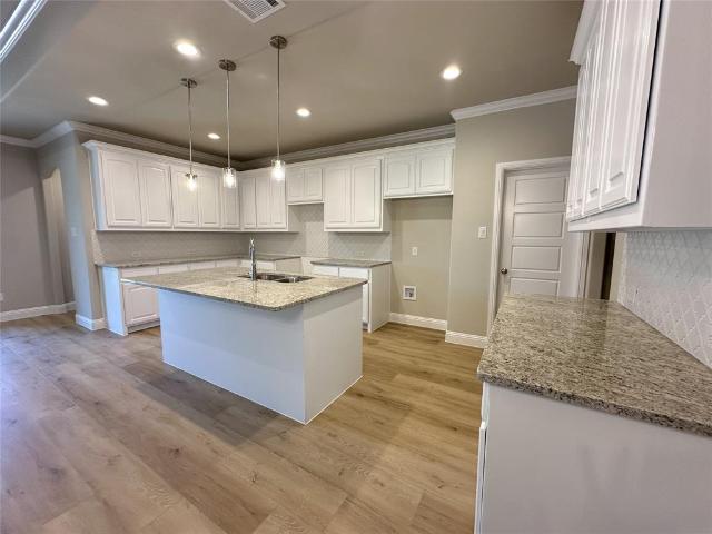 2005 Belle Lagos Ln, Cleburne, TX 76033 | MLS #21194