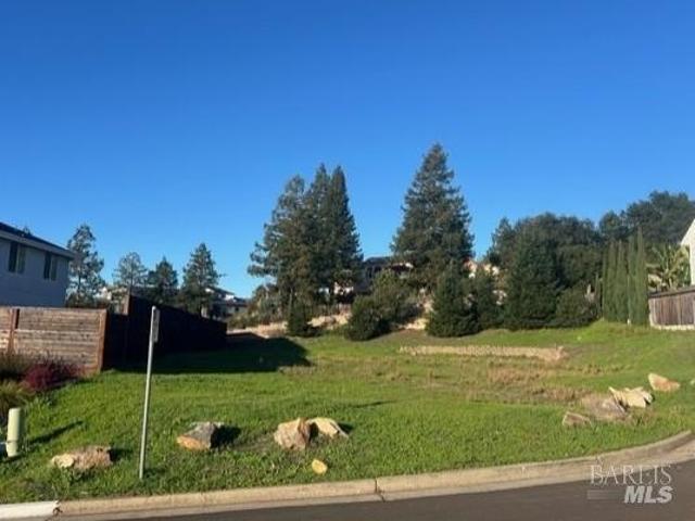 2005 Bracken Ct, Santa Rosa, CA 95403