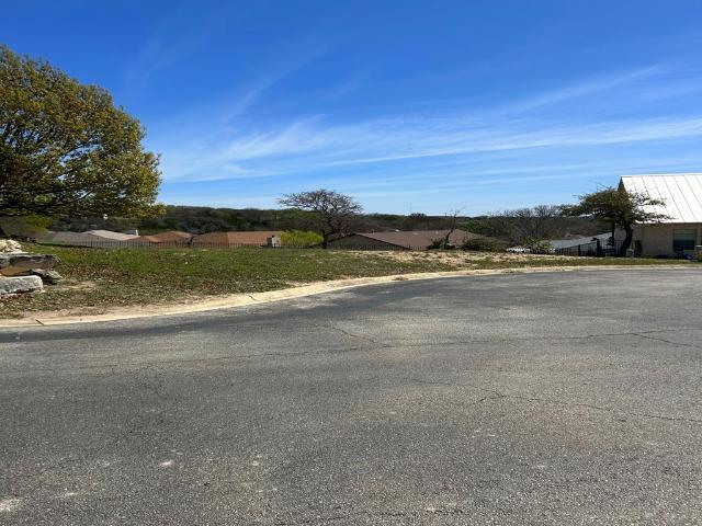 2005 Cordoba Ave, Kerrville, TX 78028 | MLS #123821 | Compass