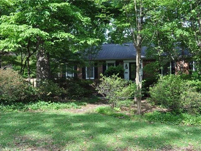 2005 Downing St, Greensboro, NC 27410
