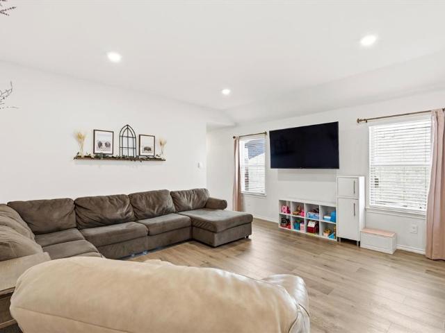 2005 Feeder Way