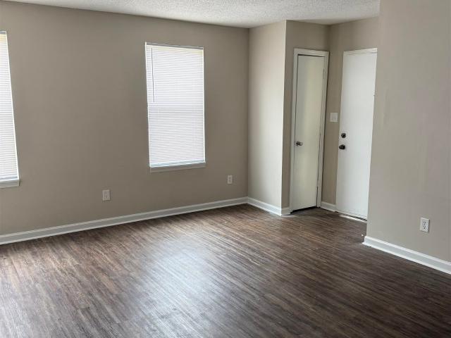 2005 Greens Blvd. C 202