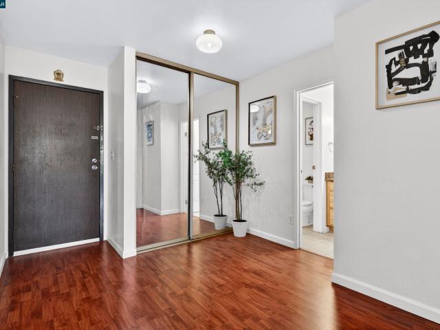 2005 Pleasant Valley Ave 103