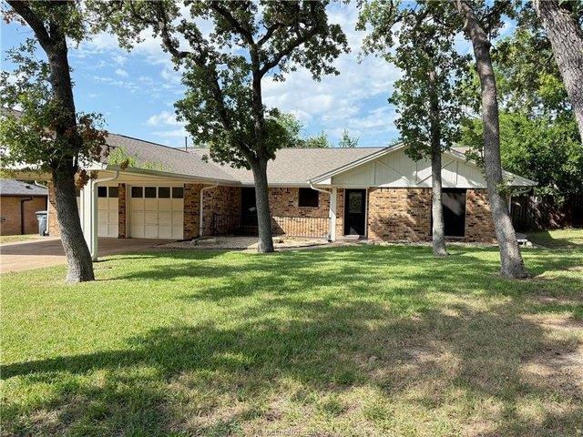 2005 Rayburn Ct, College Station, TX 77840