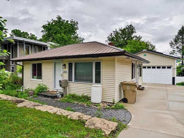 2005 Reetz Rd, Madison, WI 53711