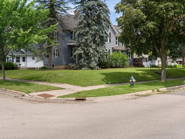 2005 State St