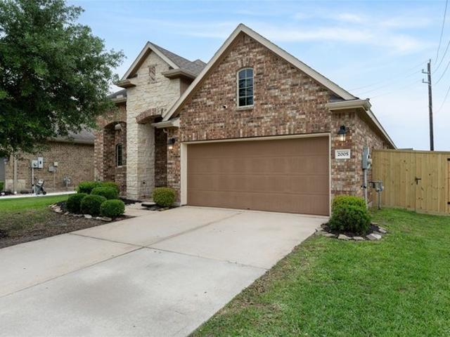 2005 Sunset Terrace Ln, Pearland, TX 77089