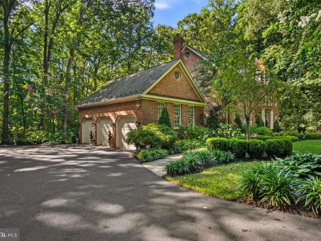 2005 Saint Stephens Woods Drive