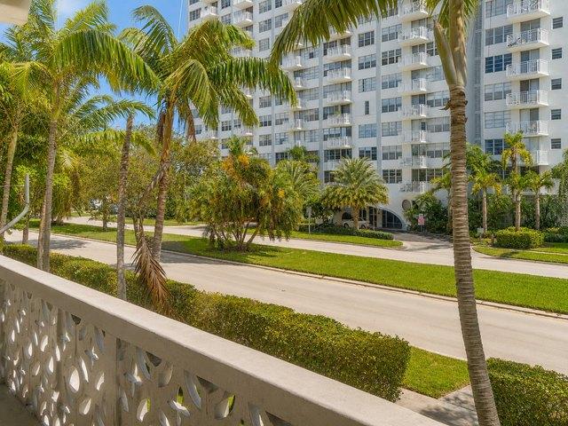 2005 Sans Souci Blvd Apt 204, North Miami, FL 33181