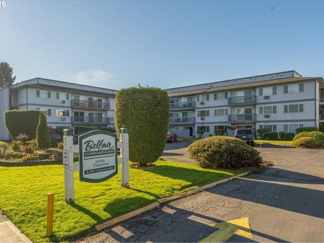 2005 Tibbetts Dr Apt 209, Longview, WA 98632