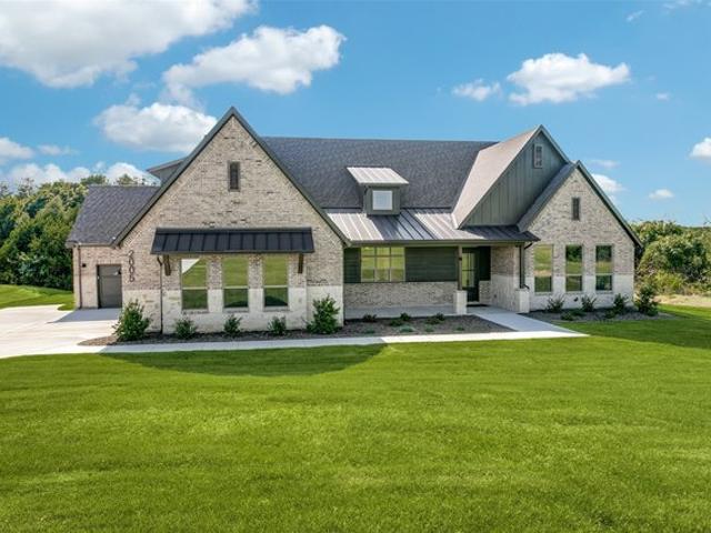 2005 Woodland Rd, Weatherford, TX 76088