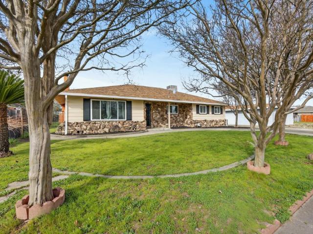 2005 Woodstock Way, Sacramento, CA 95825 | MLS #225150