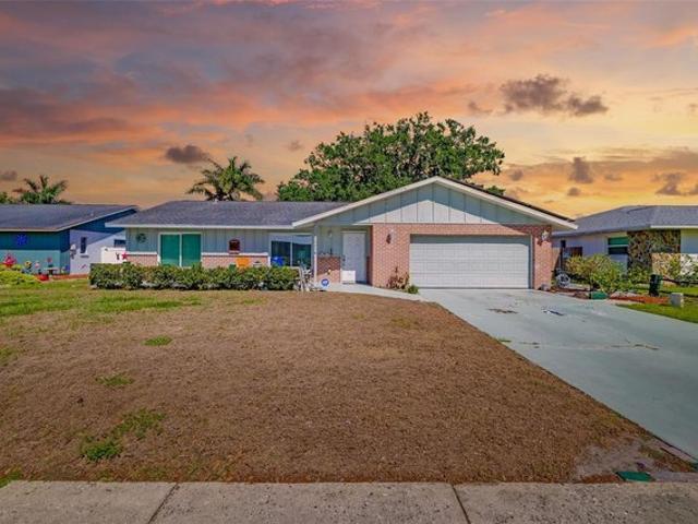 2005 39th St W, Bradenton, FL 34205