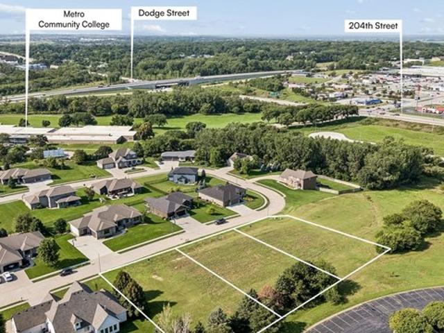 20064 Water Lily St, Elkhorn, NE 68022