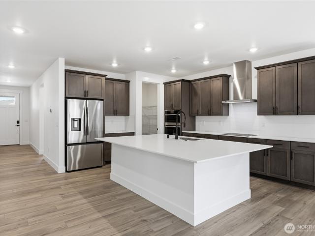 20068 th Street E