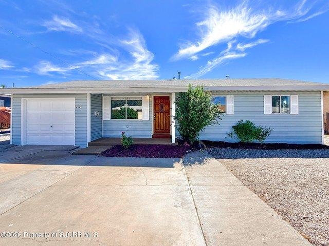 2006 N Cochiti Ave, Farmington, NM 87401