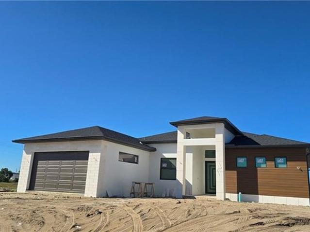 2006 Nelson Rd N, Cape Coral, FL 33993