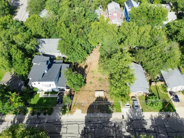 2006 Alamo St