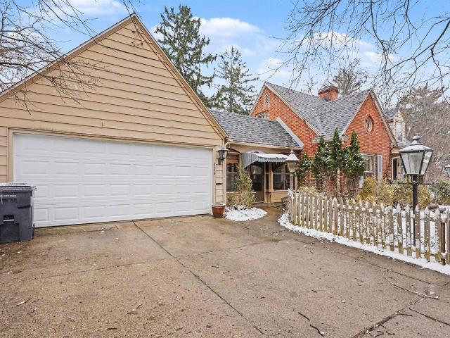2006 Centeridge Road