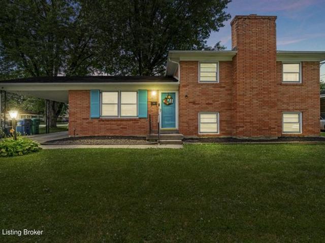 2006 Foxhurst Dr, Louisville, KY 40216