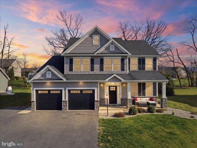 2006 Jelena Rd, Shippensburg, PA 17257