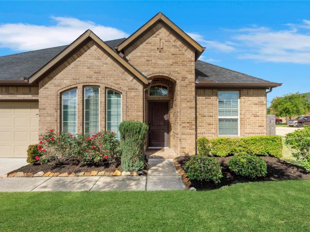 2006 Post Oak Ct, Pearland, TX 77581 | MLS #64110 | Compass