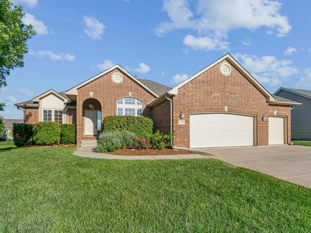 2006 S Horseback St, Wichita, KS 67230
