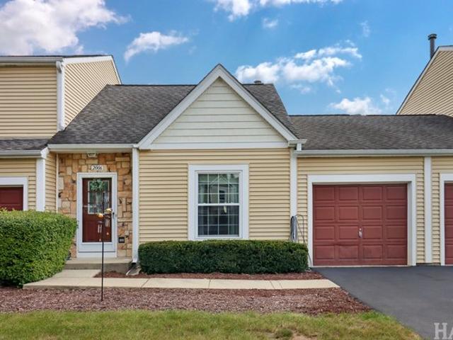 2006 Teton Pkwy, Algonquin, IL 60102