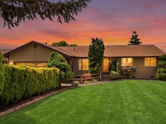 2006 64th Ave NE, Tacoma, WA 98422