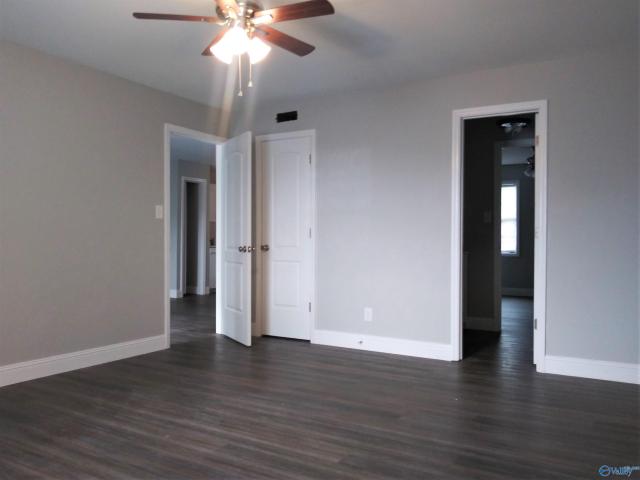 2007 Morgan Avenue SW 4