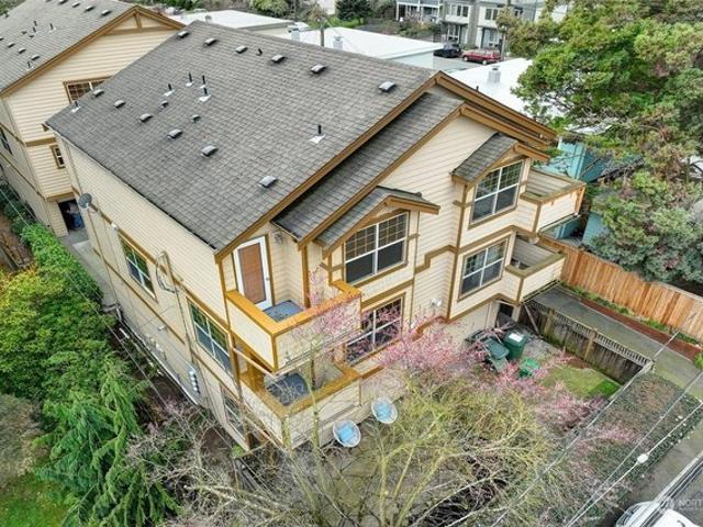 2007 NE 85th St, Seattle, WA 98115