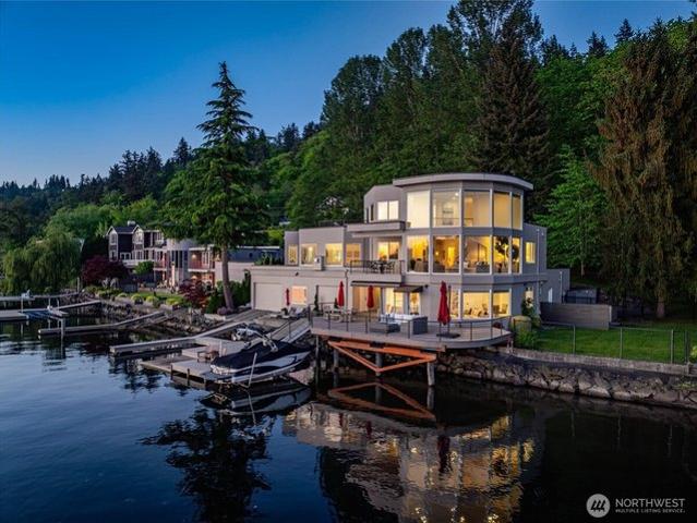 2007 E Lake Sammamish Pkwy NE, Sammamish, WA 98074