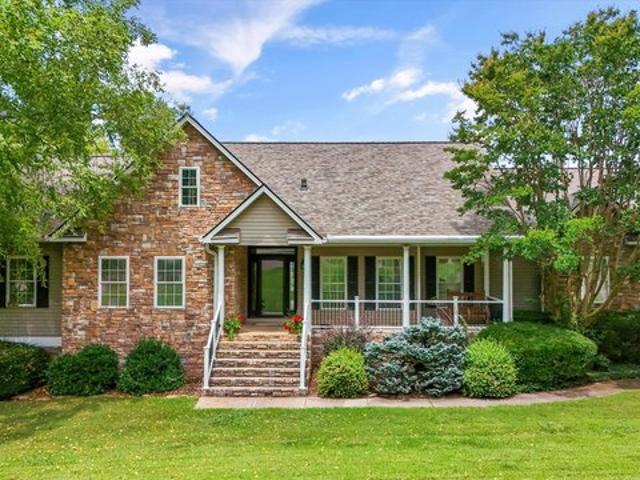 2007 Eastwood Dr, Maryville, TN 37803