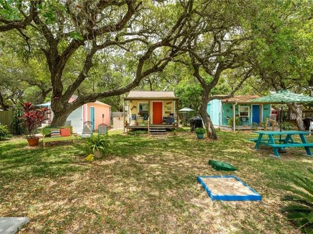 2007 Highway 35, Rockport, TX 78382