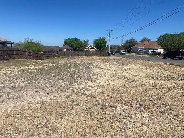 2007 Lucino Loop, Eagle Pass, TX 78852