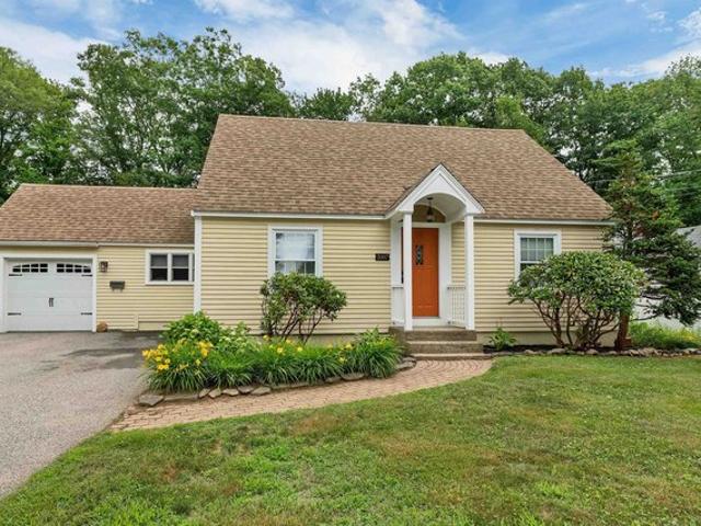 2007 Lafayette Rd, Portsmouth, NH 03801