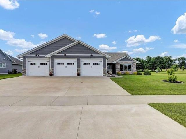 2007 River Links Dr, Cold Spring, MN 56320