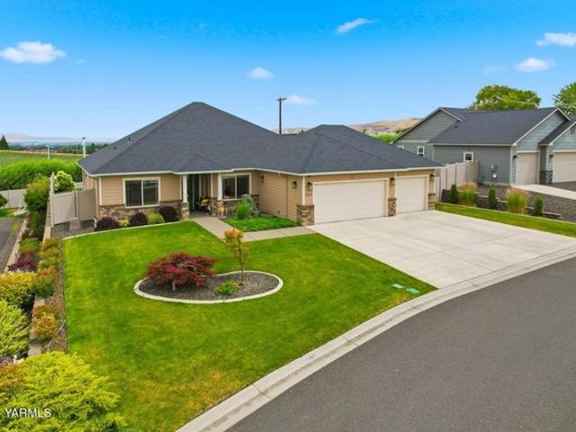 2007 S 73rd Ave, Yakima, WA 98903
