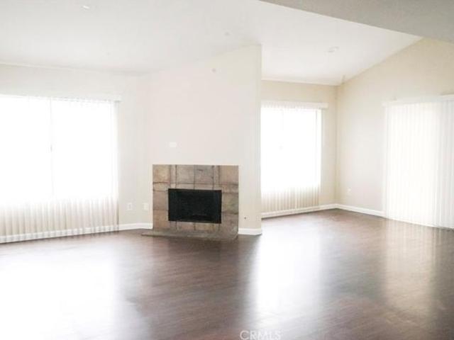 2007 S Campus Ave #13 E, Ontario, CA 91761