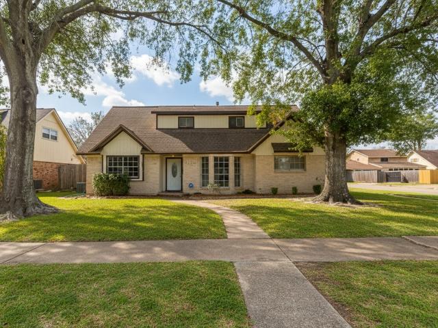 2007 S Rayburn Ct, Pasadena, TX 77502 | MLS #62784