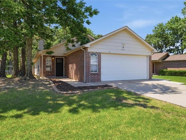 2007 W 57th St S, Tulsa, OK 74107