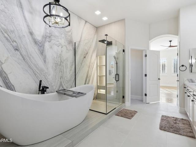 2007 W Blaylock Dr, Phoenix, AZ 85085