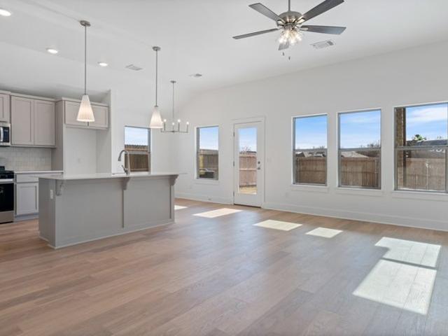 20080 Woodrock St, Harrah, OK 73045