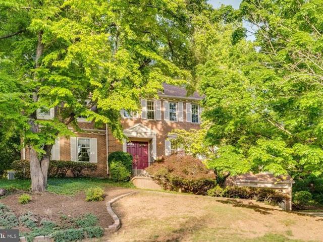 2008 Mason Hill Dr, Alexandria, VA 22307