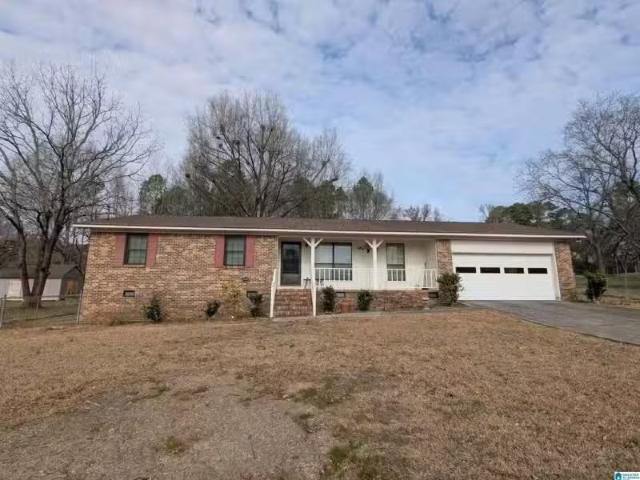2008 MAYFIELD DR, GADSDEN, AL 35901 Single Family Residence Fo.
