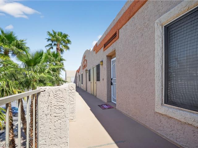 2008 Mesquite Ln, Unit 304, Laughlin, NV 89029 | MLS #2772